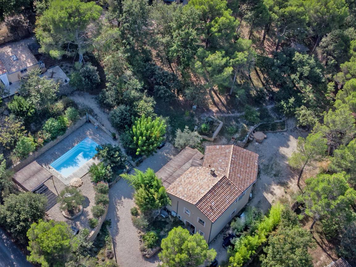 60 M² House ∙ 2 Bedrooms ∙ 4 Guests - Malaucène