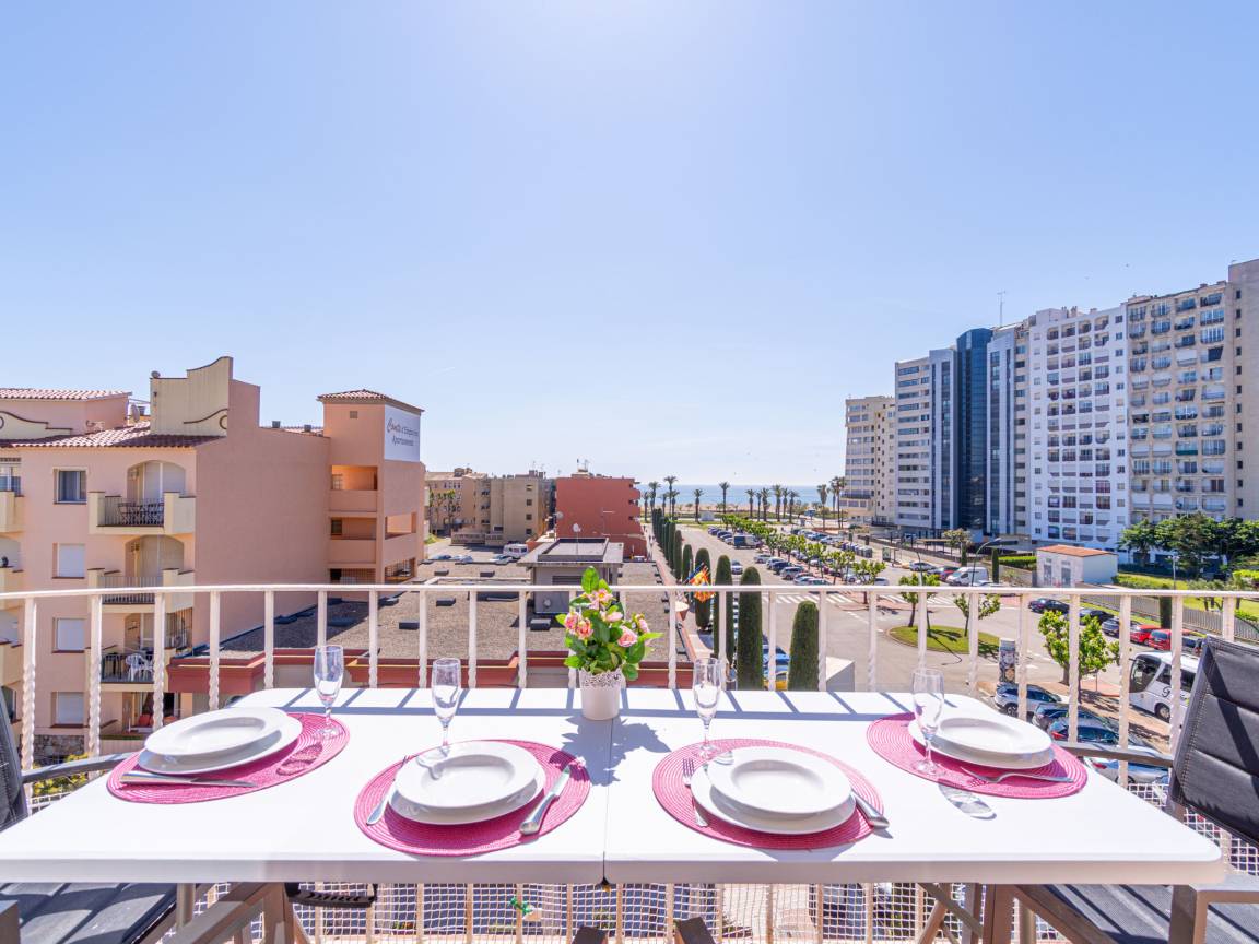 61 M² Apartment ∙ 2 Bedrooms ∙ 5 Guests - Empuriabrava