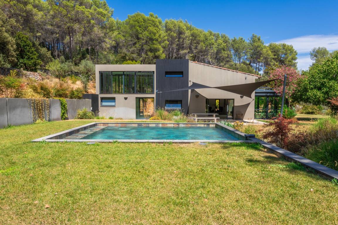 250 M² Villa ∙ 2 Chambres ∙ 6 Personnes - Draguignan