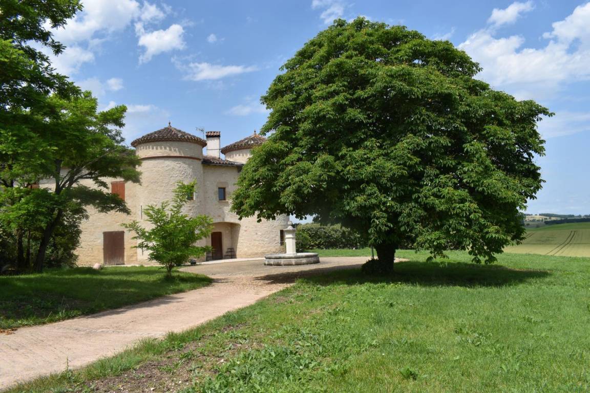 170 M² Gîte ∙ 5 Schlafzimmer ∙ 12 Gäste - Graulhet