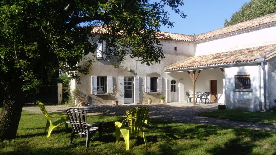 105 M² Gîte ∙ 2 Chambres ∙ 4 Personnes - Saint-Émilion