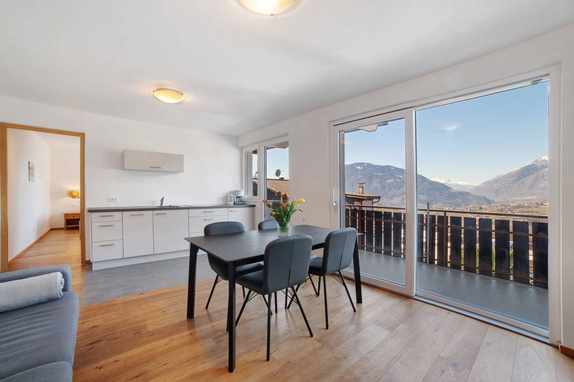 75 M² Appartement ∙ 2 Slaapkamers ∙ 4 Gasten - Schenna