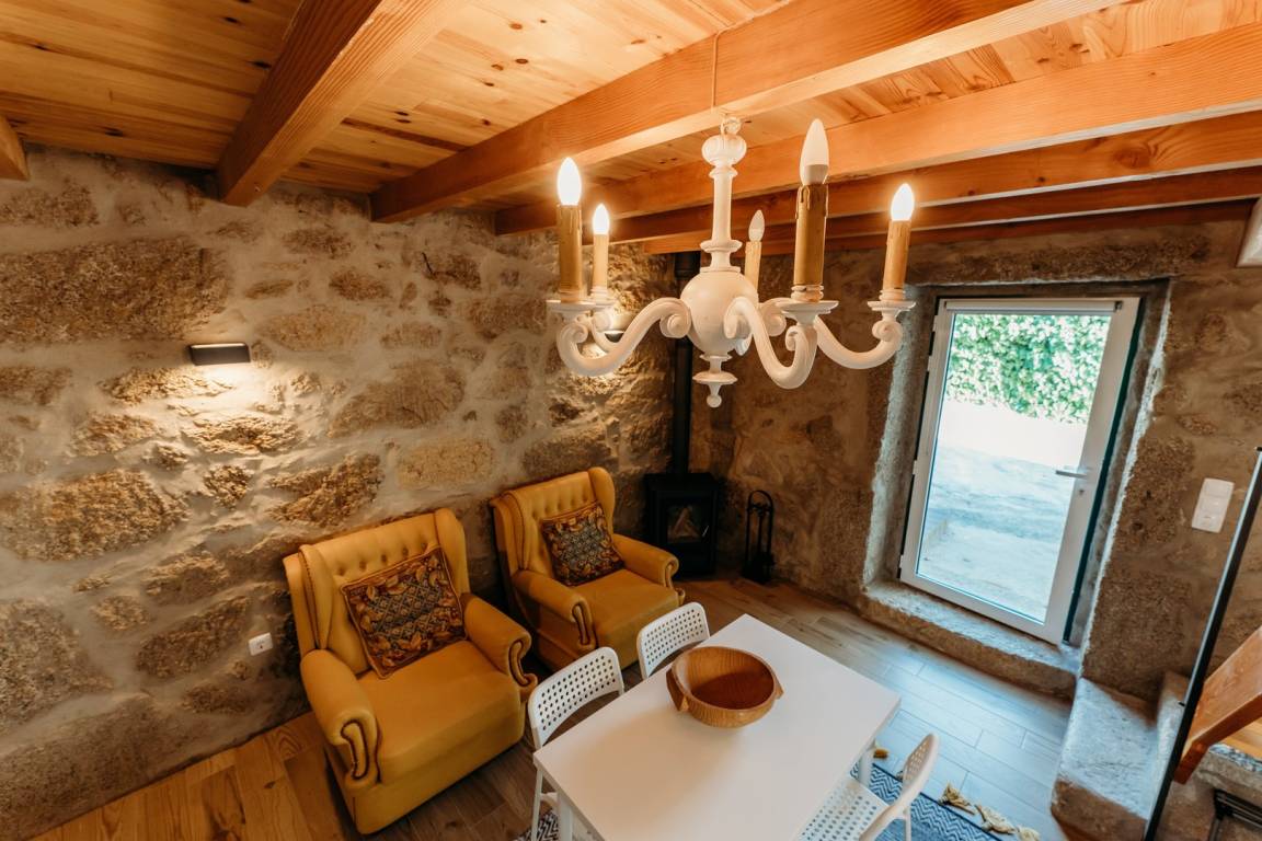 90 M² Maison De Vacances ∙ 2 Chambres ∙ 3 Personnes - Fundão