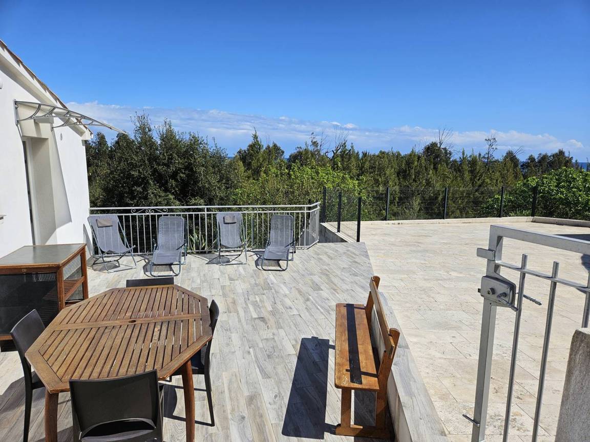 75 M² Vivenda ∙ 2 Quartos ∙ 6 Hóspedes - Solenzara