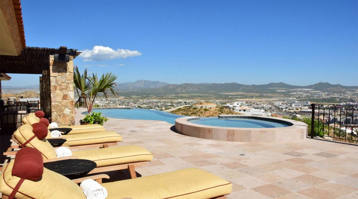 2322 M² Villa ∙ 10 Bedrooms ∙ 22 Guests - Cabo San Lucas