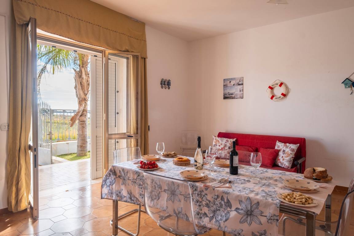 80 M² House ∙ 2 Bedrooms ∙ 6 Guests - Punta Prosciutto