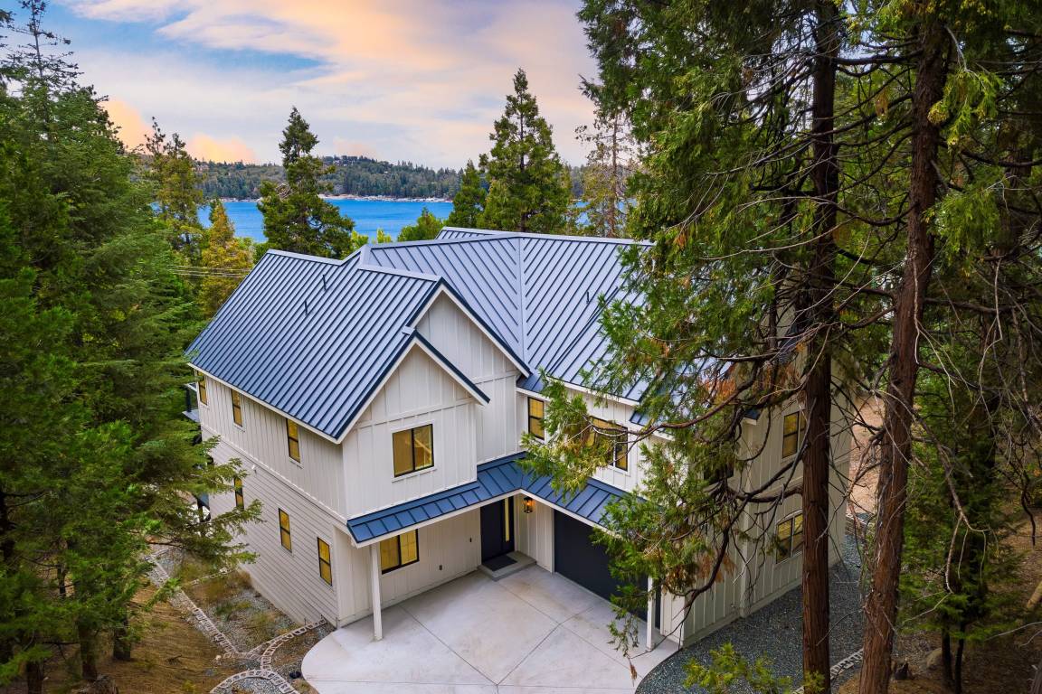 269 M² House ∙ 4 Bedrooms ∙ 10 Guests - Lake Arrowhead, CA