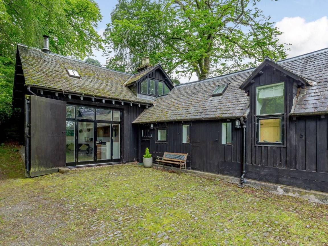 Cottage ∙ 2 Bedrooms ∙ 4 Guests - Loch Ness