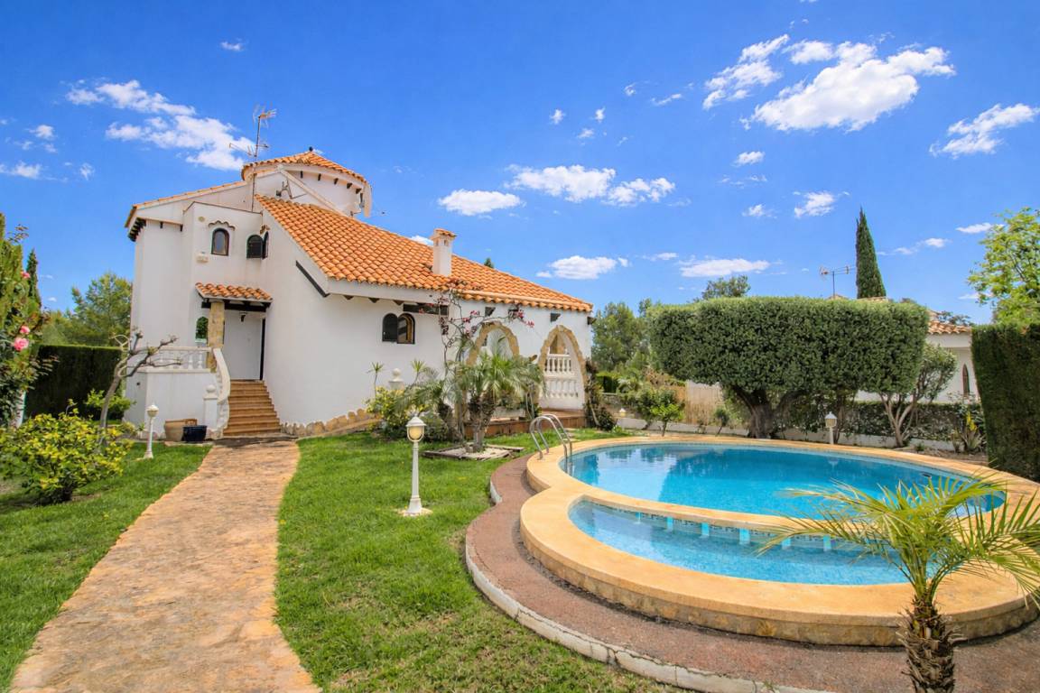 160 M² Villa ∙ 3 Slaapkamers ∙ 6 Gasten - Alcossebre