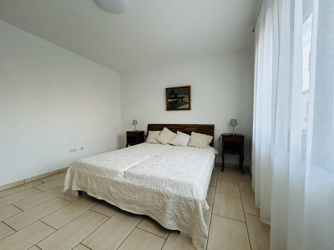 101 M² Ferienwohnung ∙ 2 Schlafzimmer ∙ 4 Gäste - Gleisweiler