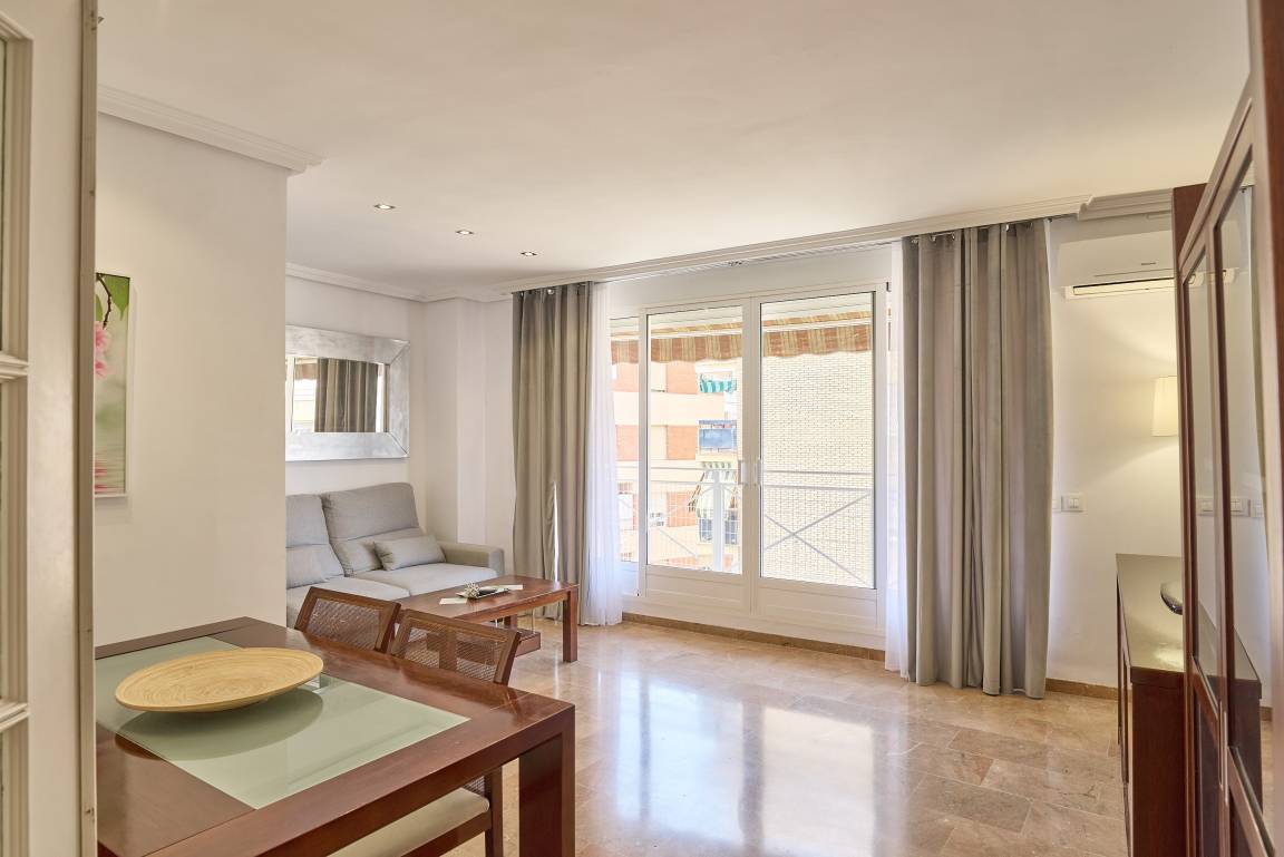 90 M² Apartment ∙ 2 Bedrooms ∙ 6 Guests - Herrera