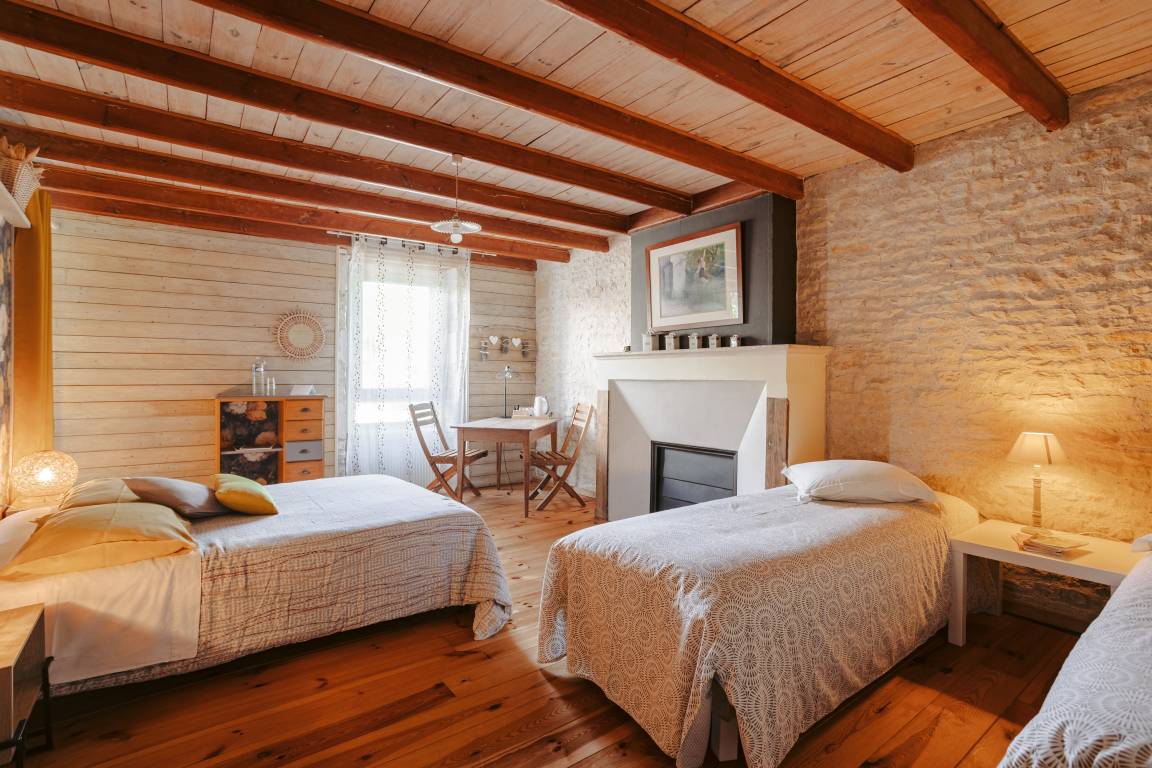 30 M² Chambre D'hôtes ∙ 1 Chambre ∙ 4 Personnes - Marans