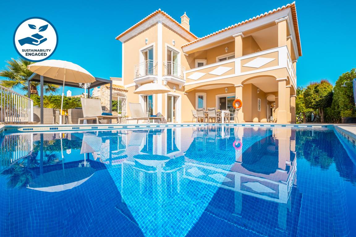 215 M² Villa ∙ 4 Schlafzimmer ∙ 10 Gäste - Guia