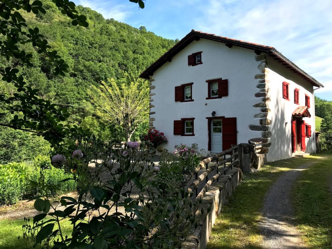 100 M² Gîte ∙ 2 Habitaciones ∙ 4 Huéspedes - Baztan