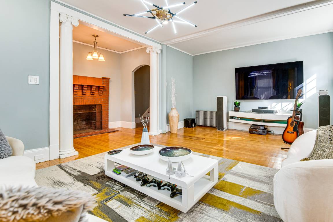 185 M² Apartment ∙ 2 Bedrooms ∙ 4 Guests - Manchester, NH