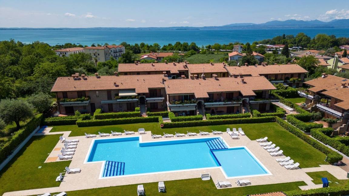 65 M² Ferienhaus ∙ 2 Schlafzimmer ∙ 4 Gäste - Peschiera del Garda