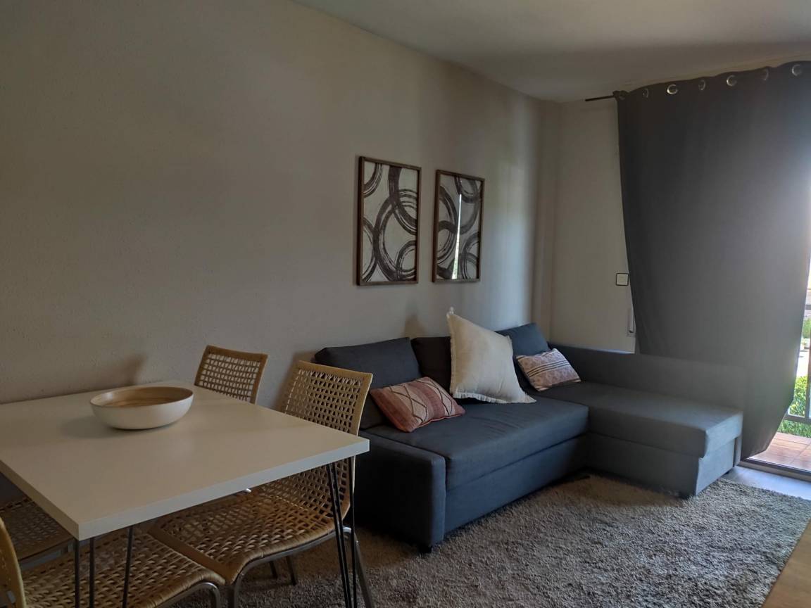 60 M² Apartamento ∙ 2 Habitaciones ∙ 6 Huéspedes - Jaca