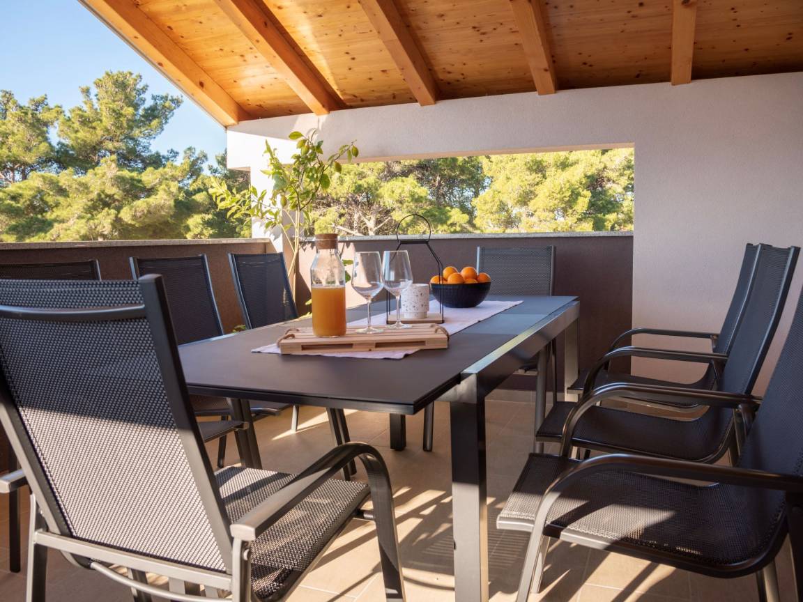 140 M² Ferienwohnung ∙ 4 Schlafzimmer ∙ 7 Gäste - Zadar
