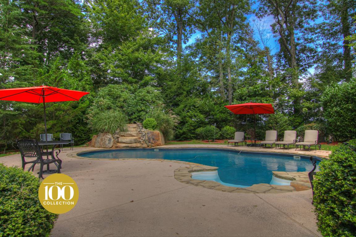 323 M² Cabin ∙ 4 Bedrooms ∙ 10 Guests - Blue Ridge, GA