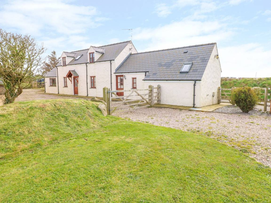 Cottage ∙ 3 Bedrooms ∙ 6 Guests - Trefin
