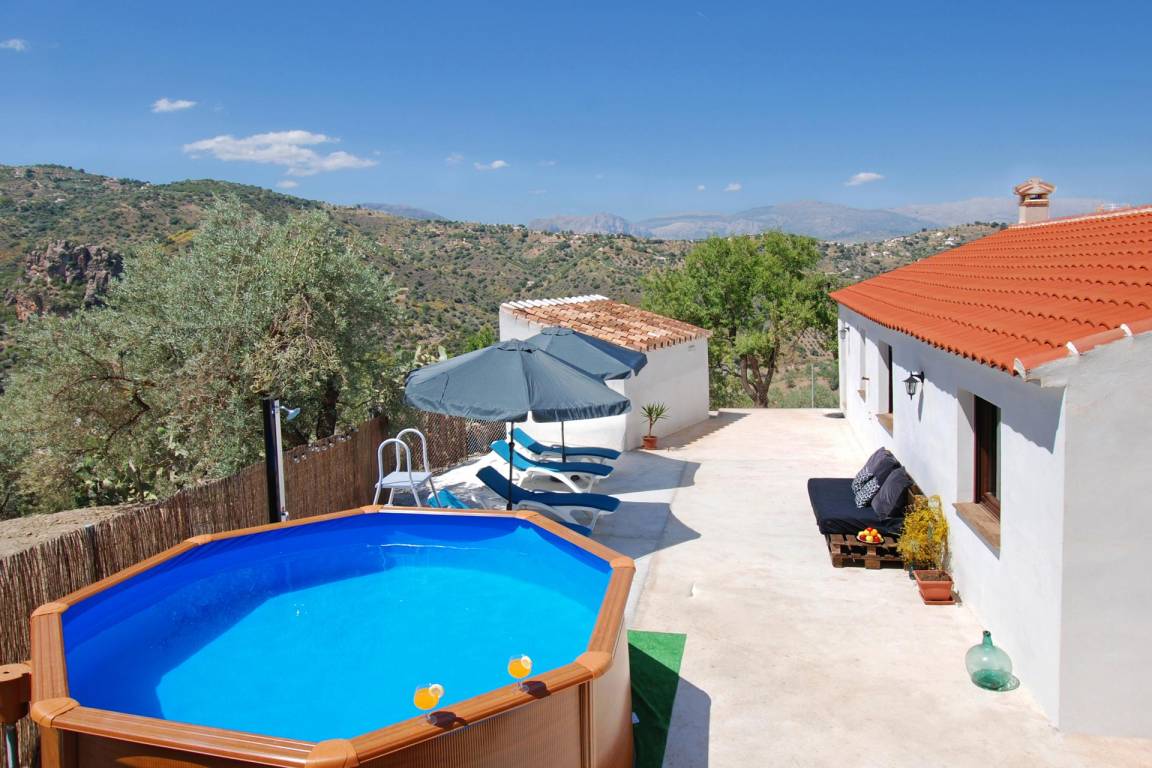 103 M² Maison De Vacances ∙ 3 Chambres ∙ 7 Personnes - Comares