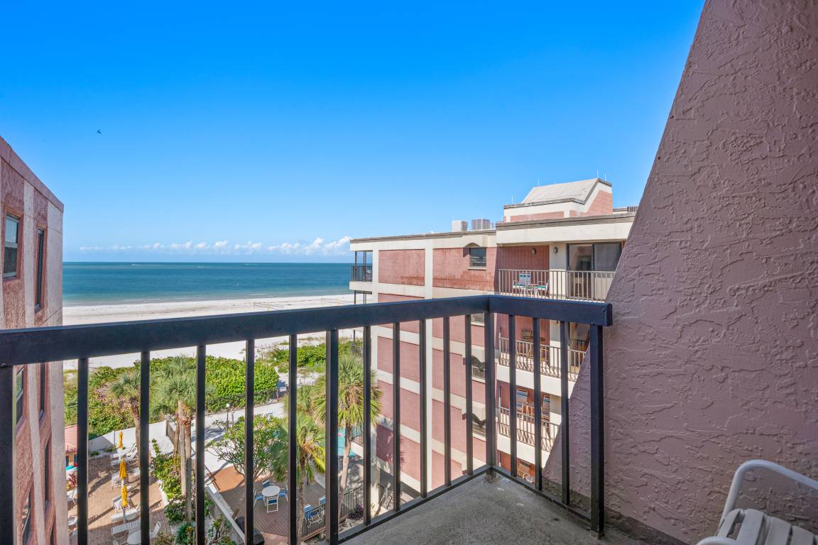 79 M² House ∙ 1 Bedroom ∙ 4 Guests - St. Pete Beach, FL