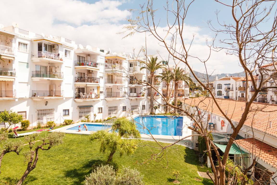 70 M² Apartment ∙ 2 Bedrooms ∙ 4 Guests - Nerja