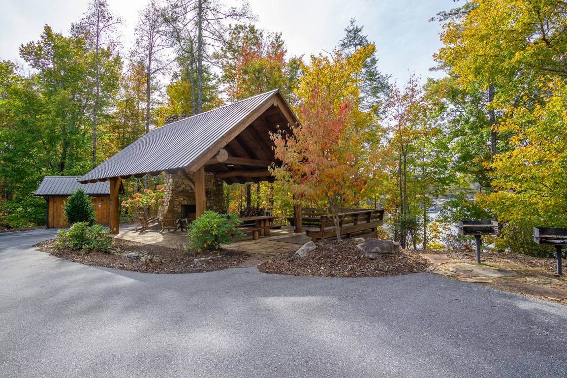 158 M² House ∙ 3 Bedrooms ∙ 6 Guests - Lake James, NC