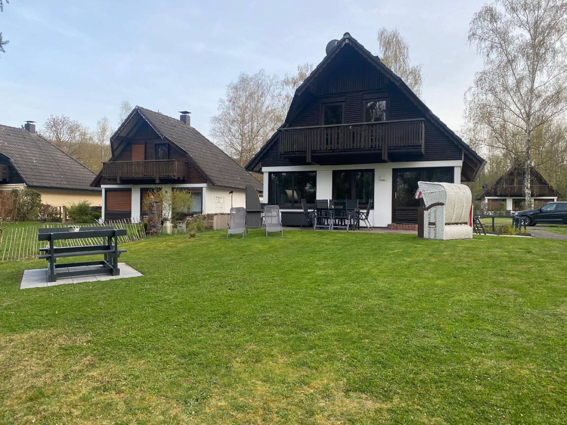 80 M² House ∙ 3 Bedrooms ∙ 6 Guests - Frielendorf