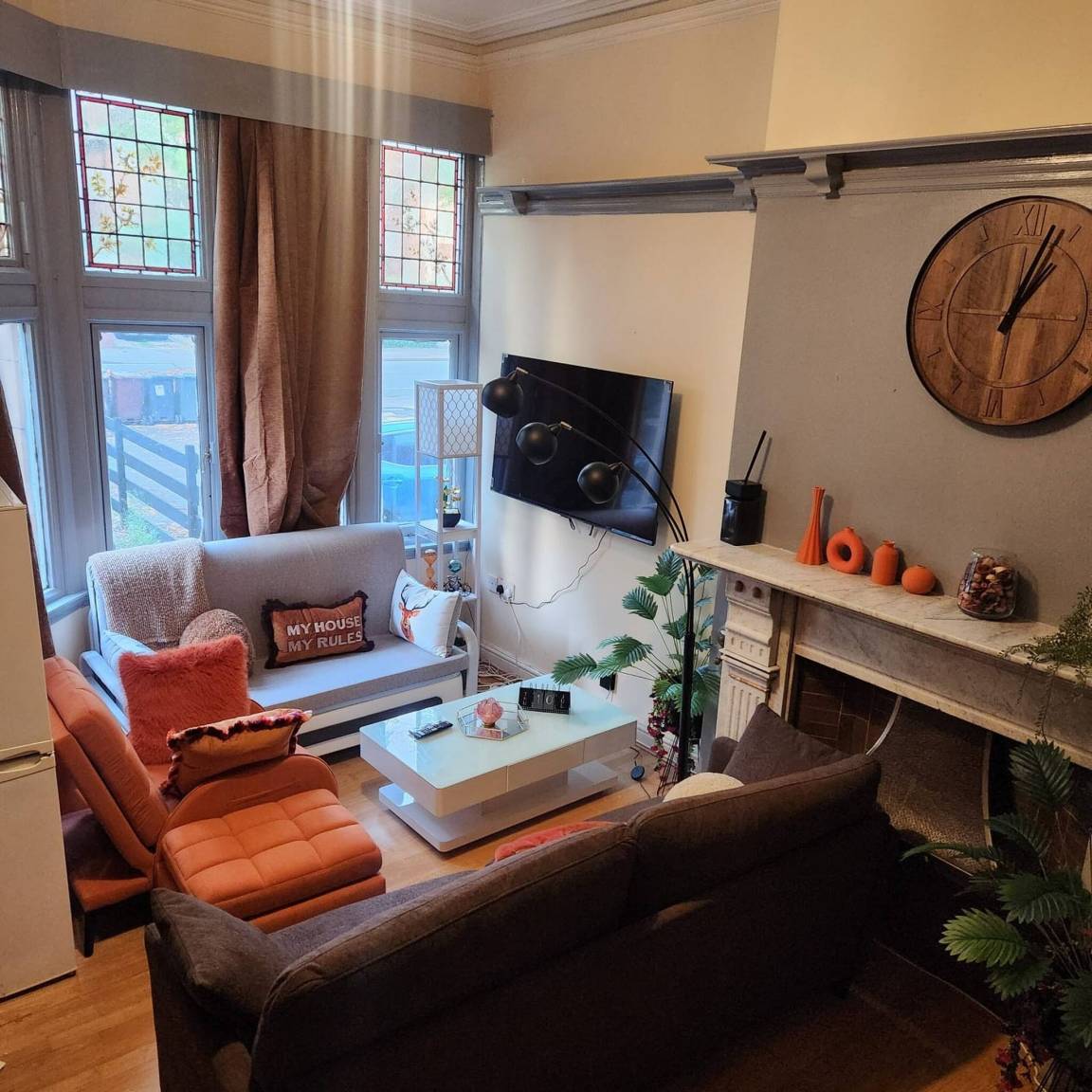 Apartment ∙ 1 Bedroom ∙ 4 Guests - Wolverhampton