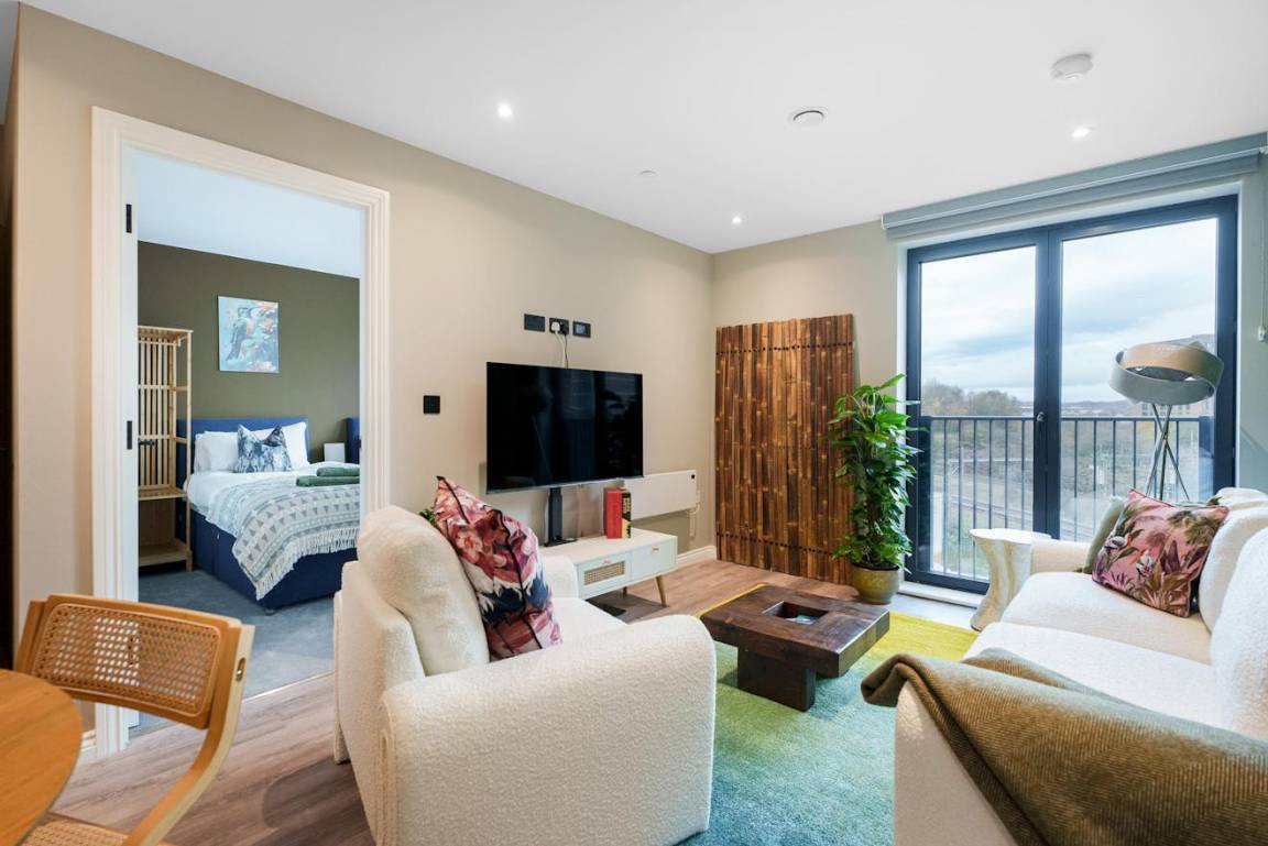 63 M² Apartment ∙ 2 Bedrooms ∙ 4 Guests - Leeds