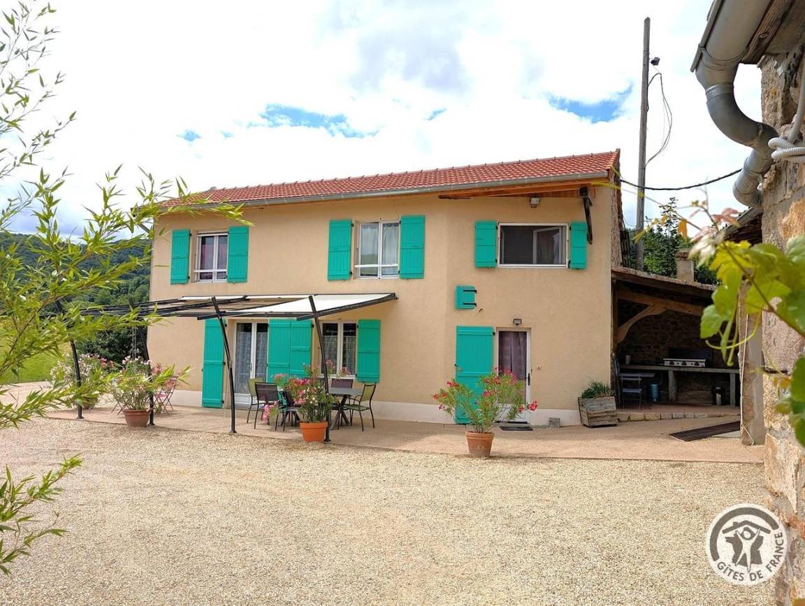 77 M² Gîte ∙ 3 Chambres ∙ 6 Personnes - Juliénas