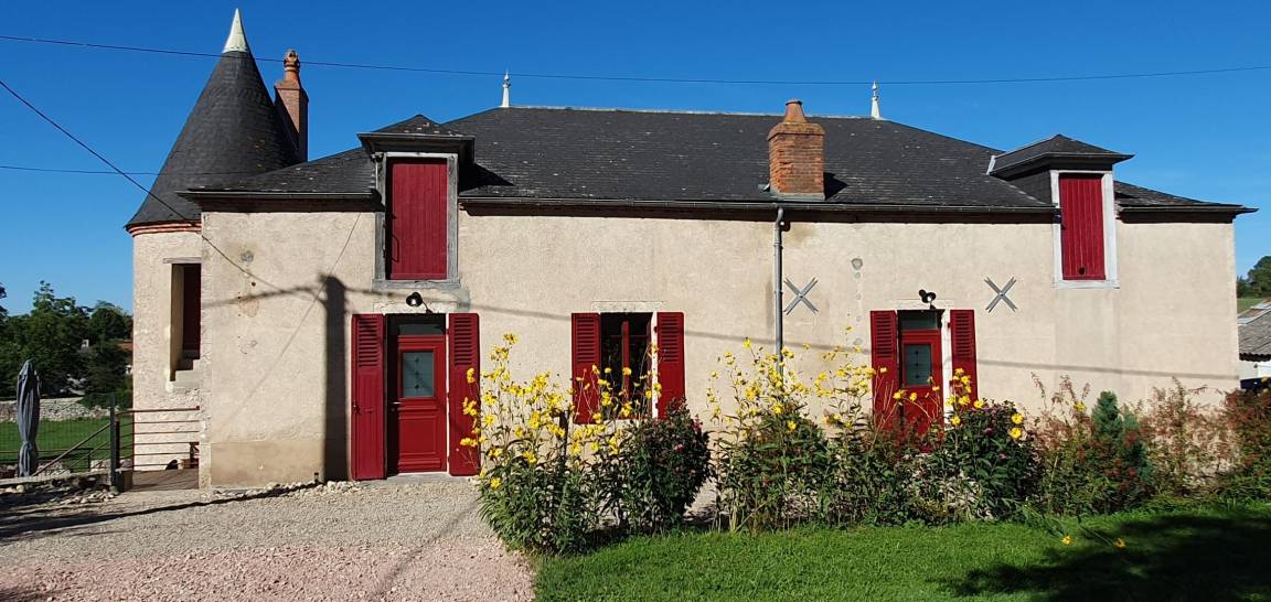130 M² Gîte ∙ 4 Schlafzimmer ∙ 10 Gäste - Auvergne