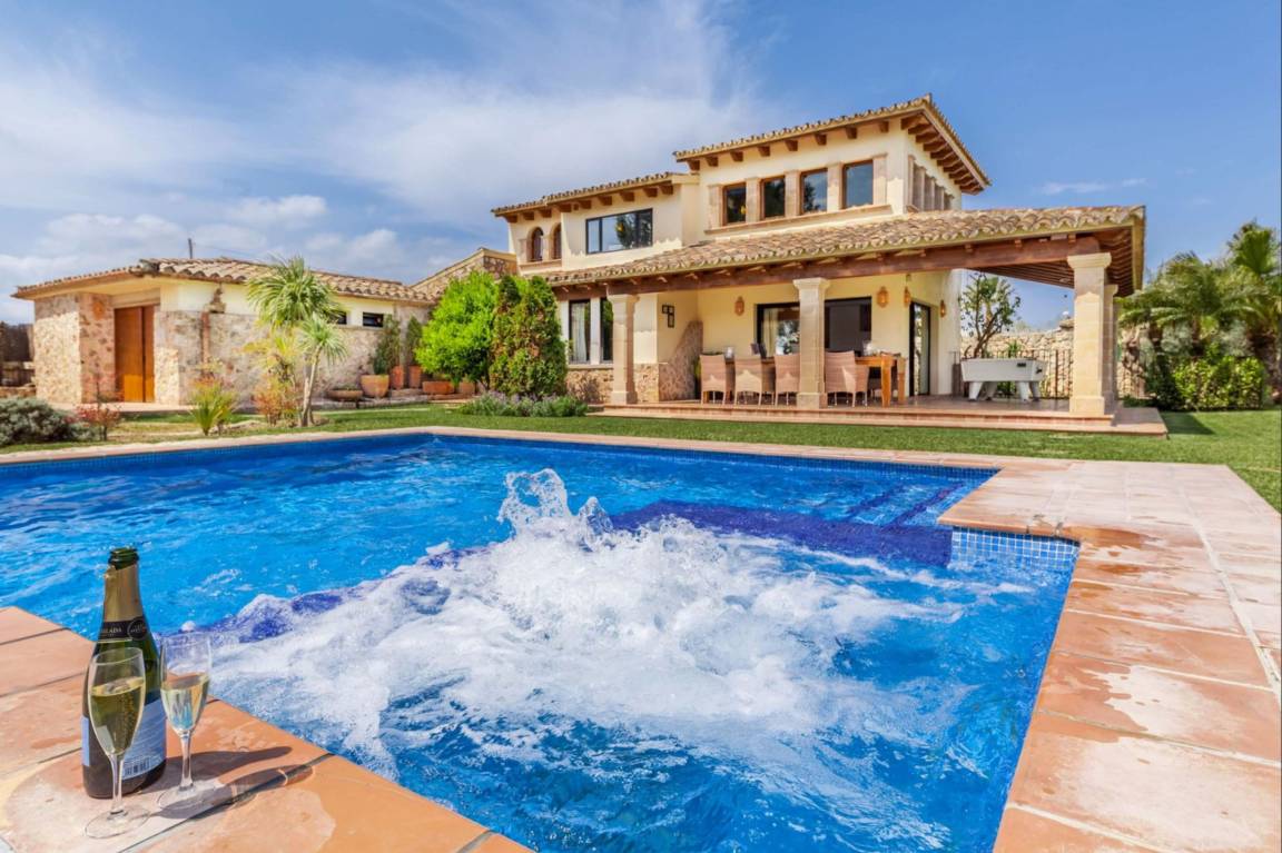 280 M² Apartment ∙ 4 Bedrooms ∙ 8 Guests - Port de Pollença