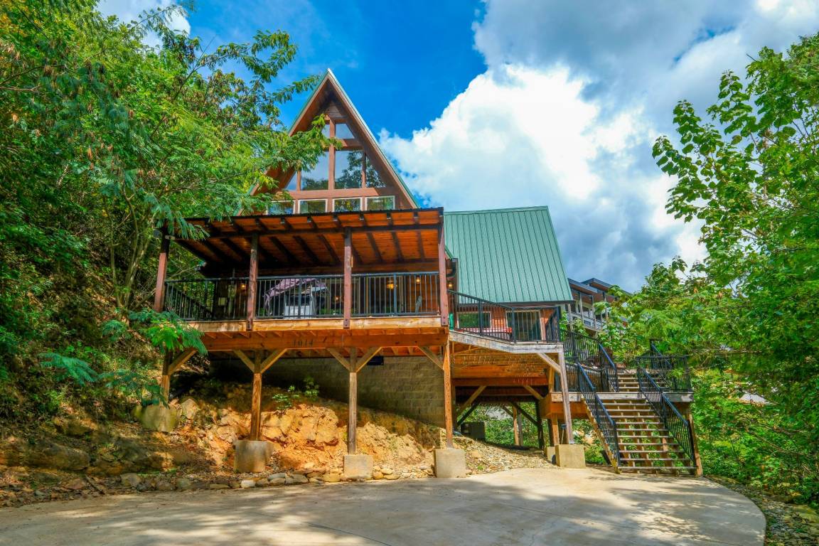 158 M² Cabin ∙ 2 Bedrooms ∙ 6 Guests