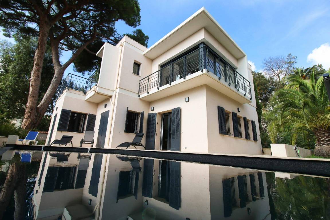 190 M² House ∙ 5 Bedrooms ∙ 11 Guests - Grasse