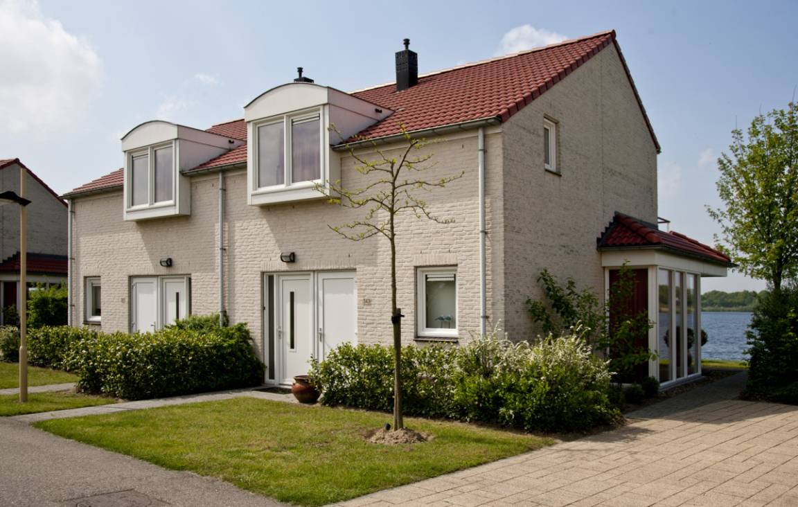 100 M² Casa ∙ 3 Quartos ∙ 4 Hóspedes - Roermond