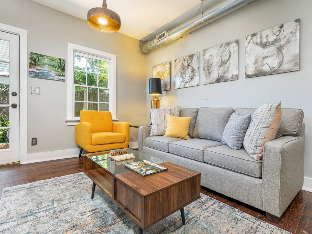 120 M² House ∙ 3 Bedrooms ∙ 8 Guests - Savannah, GA