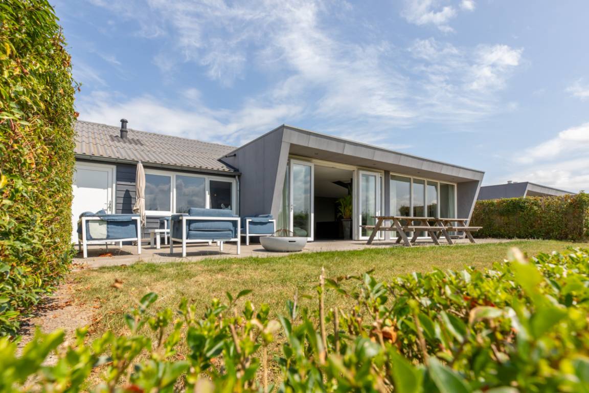 250 M² Huis ∙ 5 Slaapkamers ∙ 12 Gasten - Zeeland