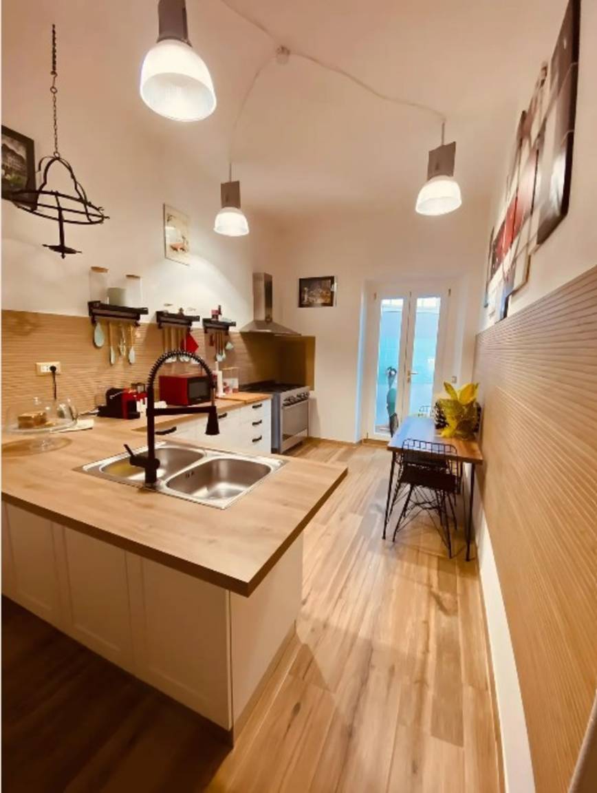 100 M² Apartamento ∙ 3 Habitaciones ∙ 6 Huéspedes - Quartu Sant'Elena