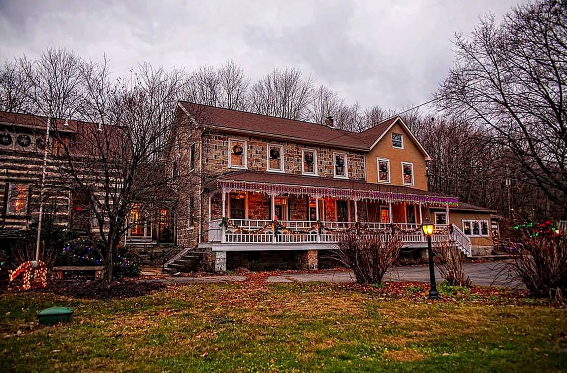 Lodge ∙ 1 Bedroom ∙ 2 Guests - Jim Thorpe, PA