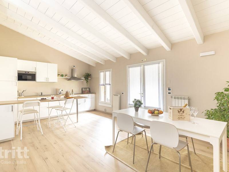 Ferienhaus ∙ 2 Schlafzimmer ∙ 6 Gäste - Sarnico