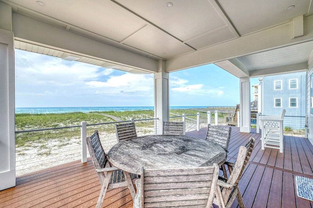 Charming Beach Bungalow Steps To Beautiful Gulf Of Mexico & Sugar White Sand - Pensacola, FL