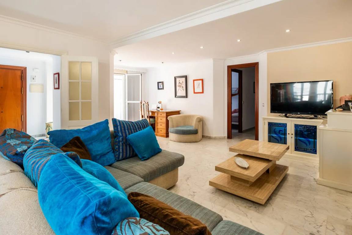 102 M² Apartamento ∙ 2 Habitaciones ∙ 6 Huéspedes - Provincia de Málaga, España