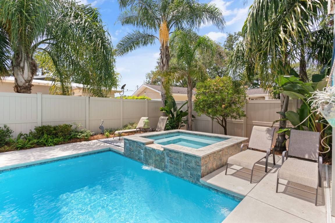 93 M² Condo ∙ 2 Bedrooms ∙ 5 Guests - St. Simons Island, GA