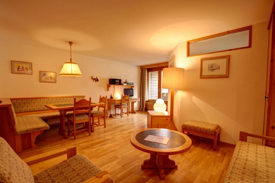 52 M² Ferienwohnung ∙ 1 Schlafzimmer ∙ 2 Gäste - Sankt Moritz