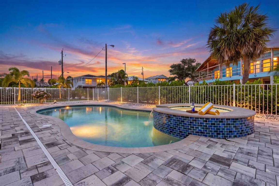 269 M² Ferienhaus ∙ 5 Schlafzimmer ∙ 10 Gäste - Fort Myers Beach, FL