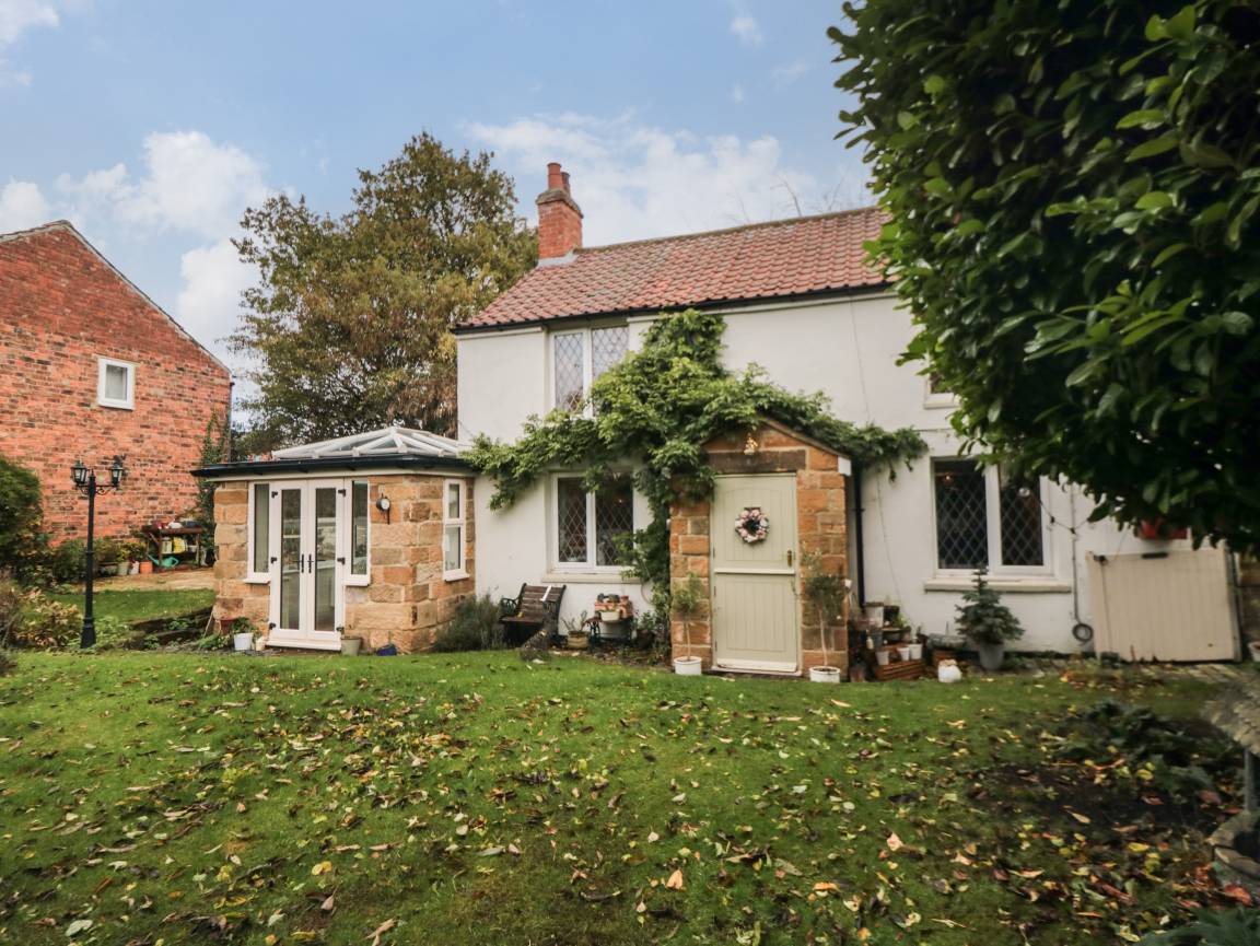 Cottage ∙ 3 Bedrooms ∙ 6 Guests - Redcar
