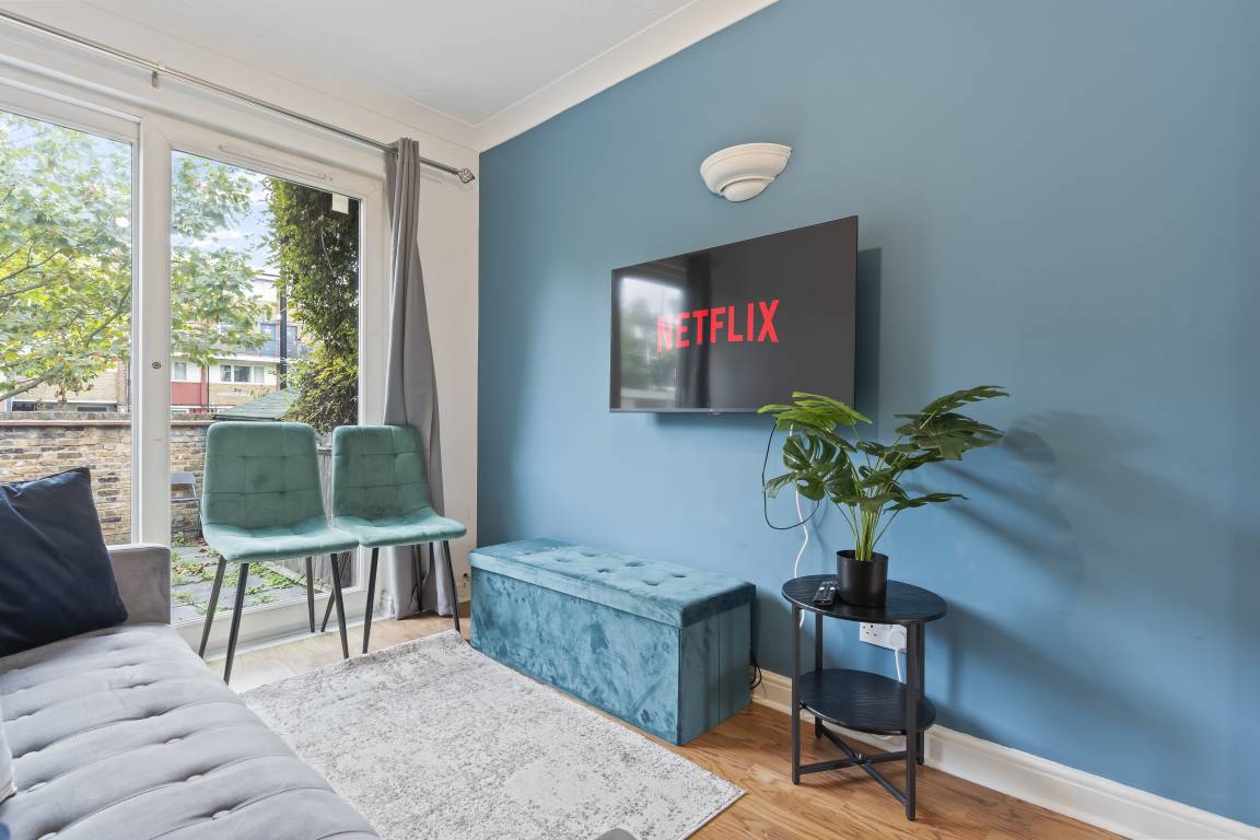 90 M² Ferienhaus ∙ 4 Schlafzimmer ∙ 9 Gäste - London