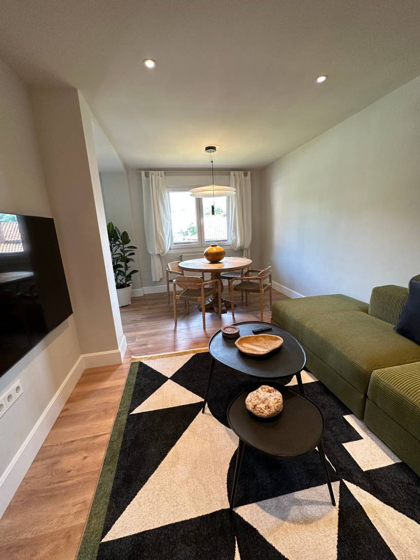 75 M² Apartamento ∙ 2 Habitaciones ∙ 4 Huéspedes - Cangas de Onís